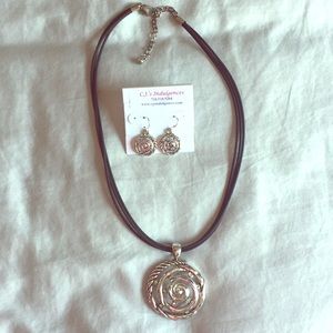 C.J.’s Indulgences | Jewelry | Nwt Shell Necklace And Earrings | Poshmark